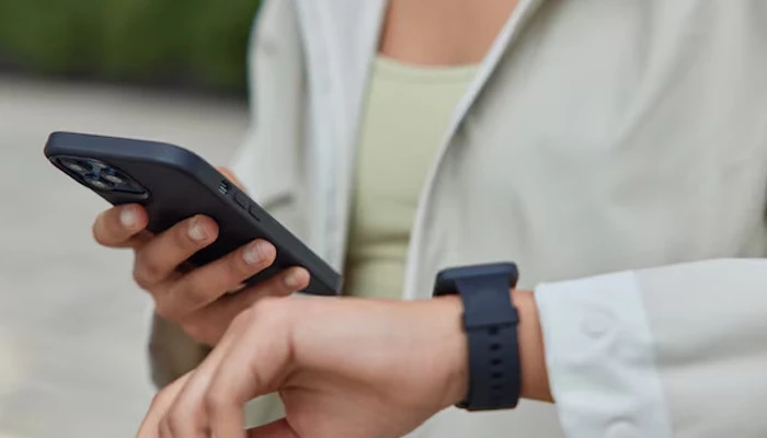 Here's how to connect smartwatch with mobile devices