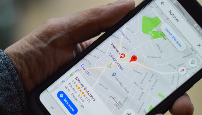 Google Maps launches speedometer, speed limits for iPhone, CarPlay