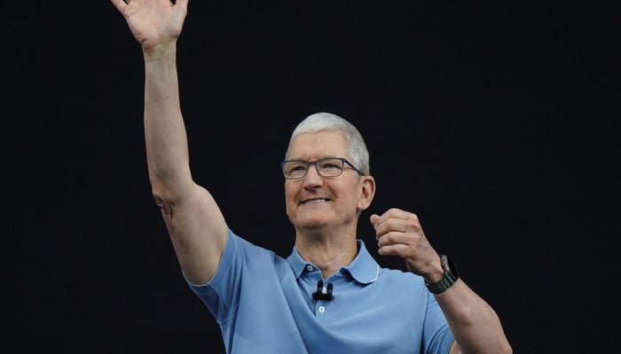 Apple CEO Tim Cook shares his journey from newspaper delivery guy to ...