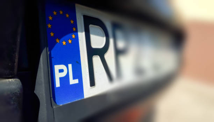 Govt introduces security-featured number plates for vehicle safety