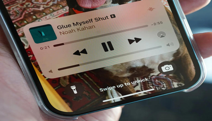How to bring volume slider back to iPhone Lock Screen